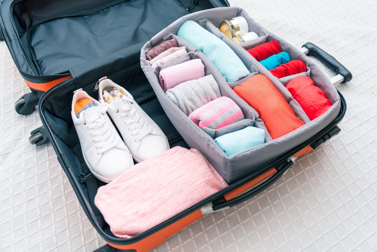 Cut The Packing Chaos With The Ultimate Summer Packing List Guide ...